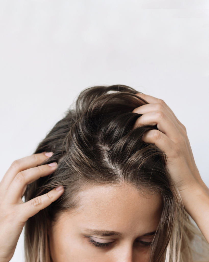 5 Reasons Why Your Hair Gets Greasy So Quickly and How to Fix It ...
